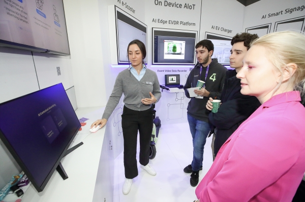 KT-나스미디어, MWC 2024서 초거대 AI 기반 문맥 맞춤 광고 서비스 공개